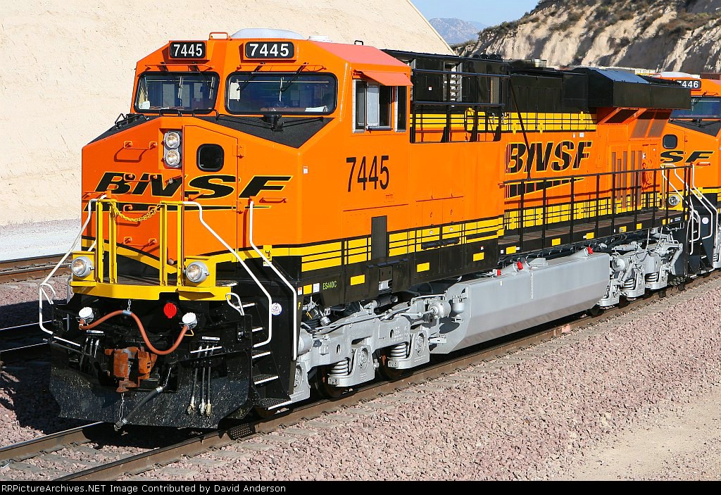 BNSF 7445